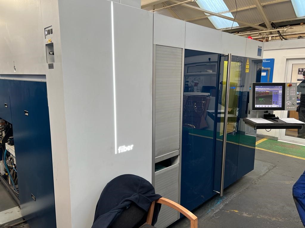 LASER CUTTING MACHINE TRUMPF TRULASER 3030 (L49) 4000 WATT - S0099 ...